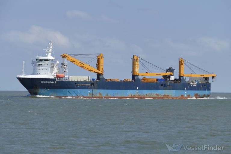 Semi-submersible heavy lift ship heads to Portland : The Ship Report
